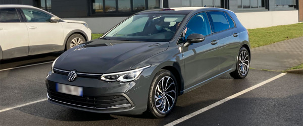 Livraison d’une Volkswagen Golf 8 Active 2.0L TDI 115ch DSG7 - Delattre ...